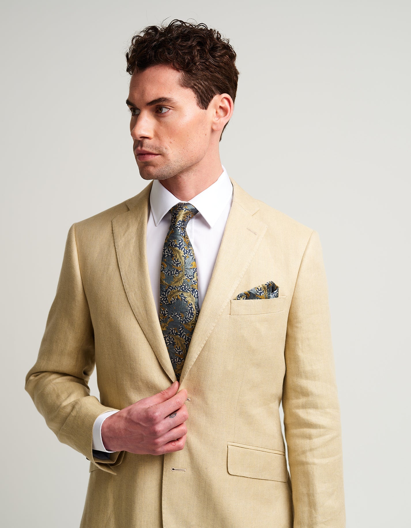 Sand Herringbone Linen Suit | Gresham Blake Online
